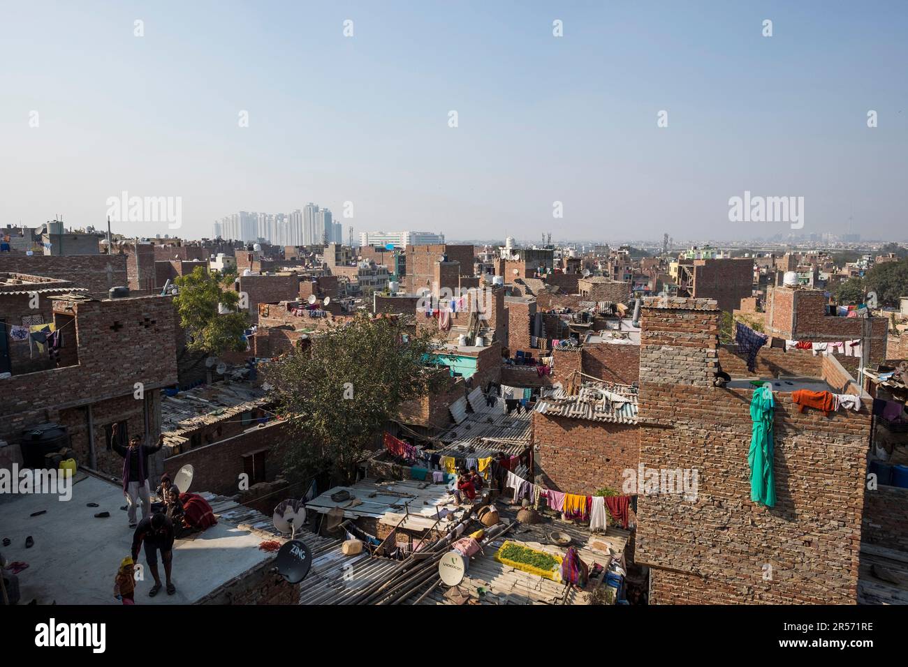 Delhi poverty hi-res stock photography and images - Alamy