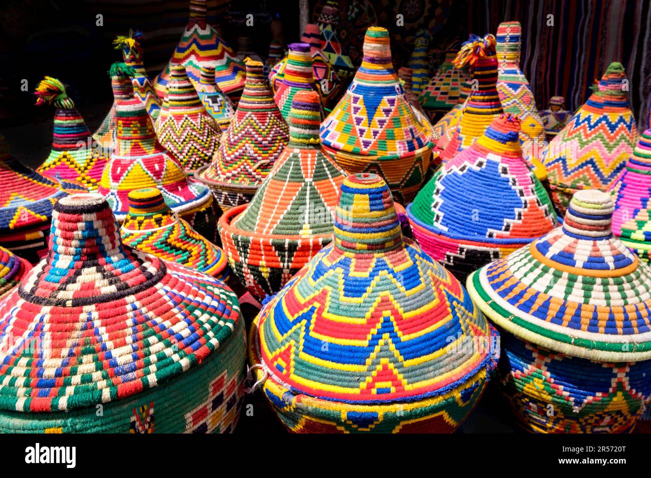 Marrakech souk souvenirs hi-res stock photography and images - Alamy