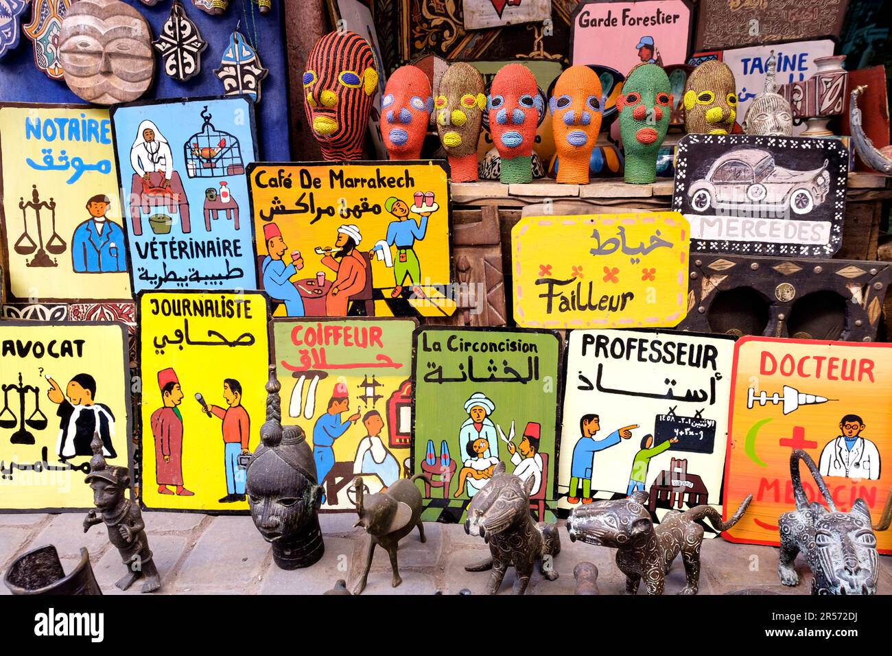 Marrakech souk souvenirs hi-res stock photography and images - Alamy