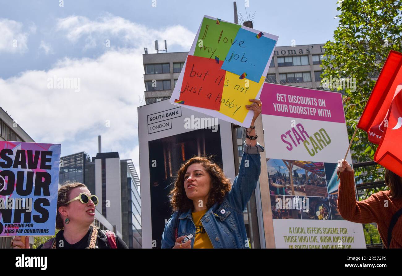 London, UK. 01st June, 2023. An NHS worker holds a placard which states ...