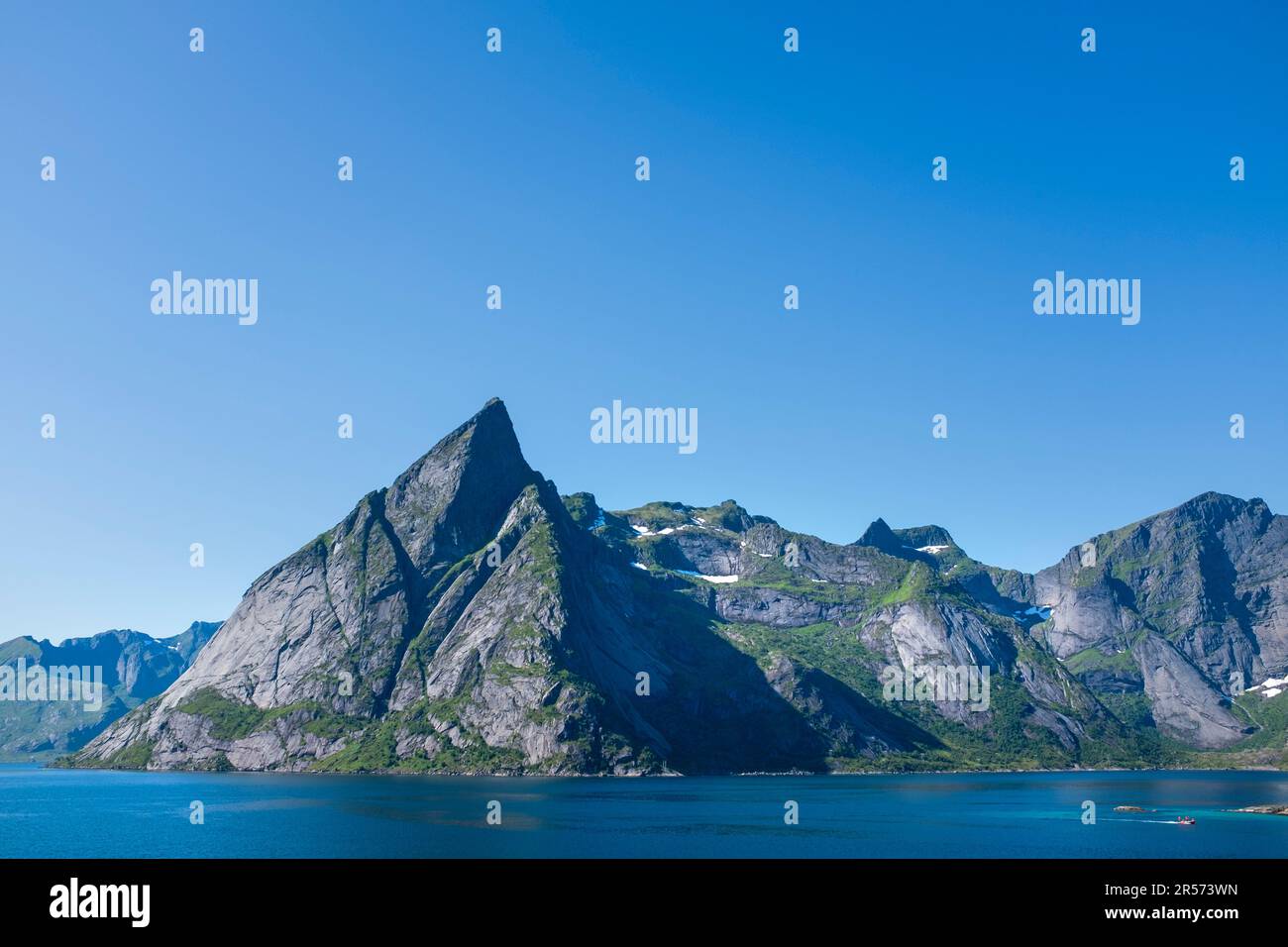 Lofoten island landscape hi-res stock photography and images - Alamy