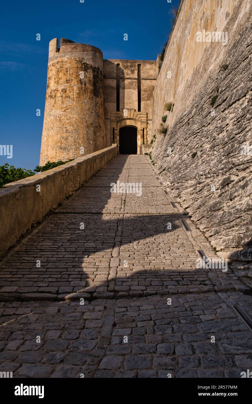 Bonifacio gate hi-res stock photography and images - Alamy