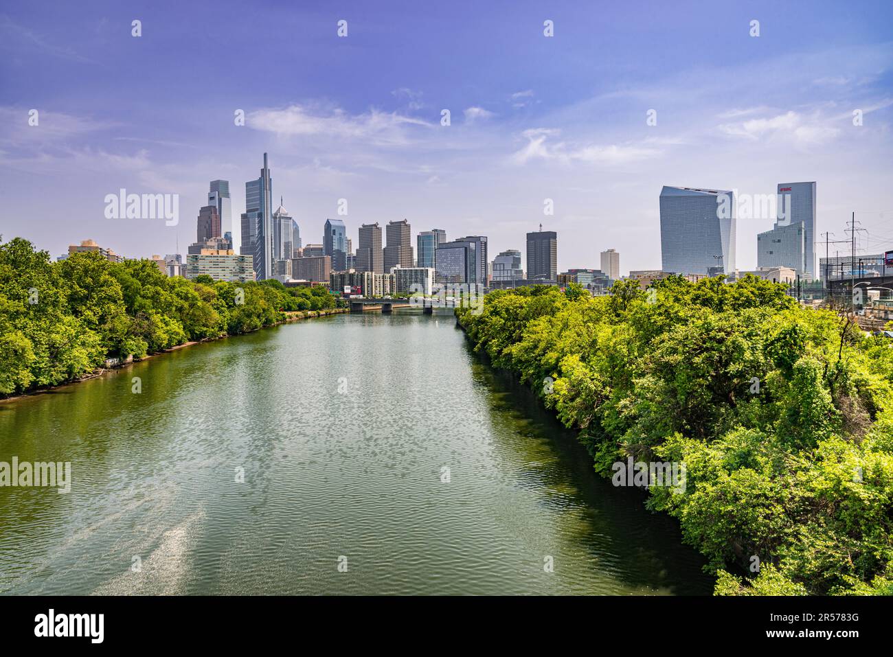 Philadelphia skyline 2023 hi-res stock photography and images - Alamy