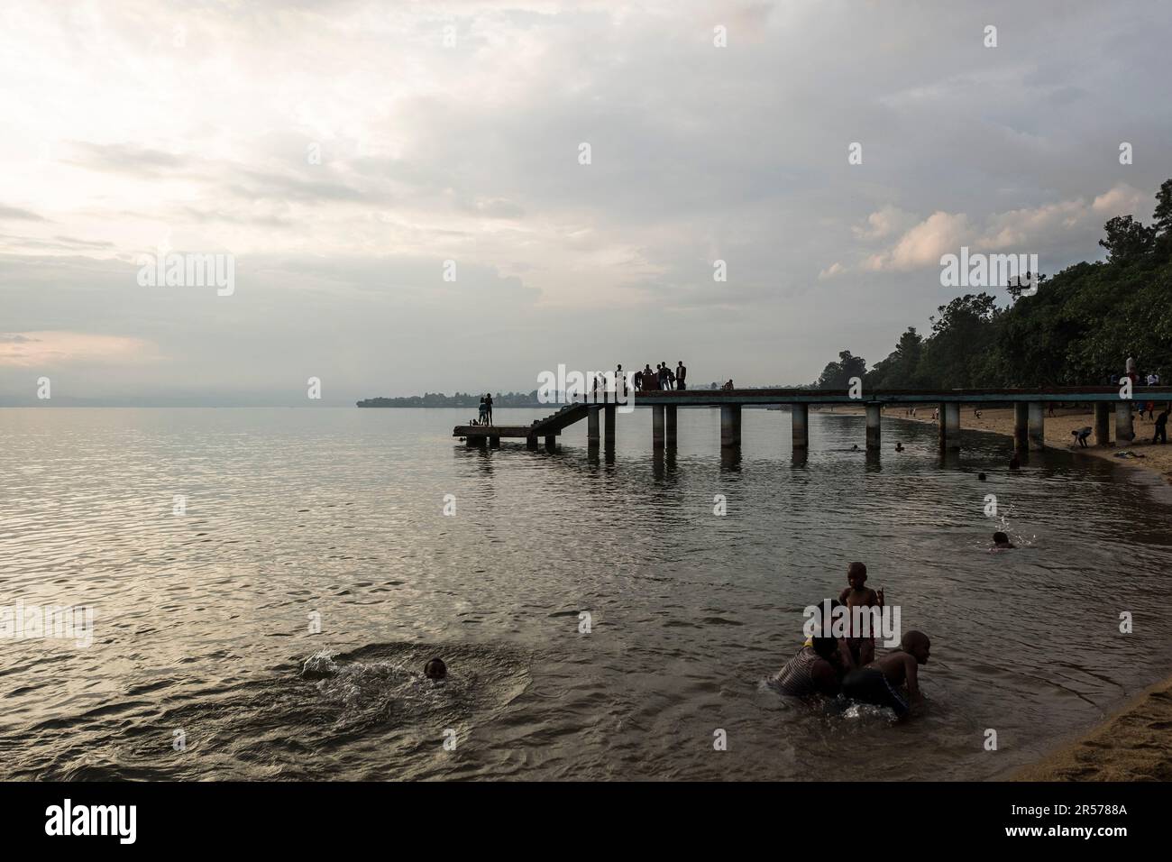 Rwanda. Gisenyi. Kivu lake. daily life Stock Photo - Alamy
