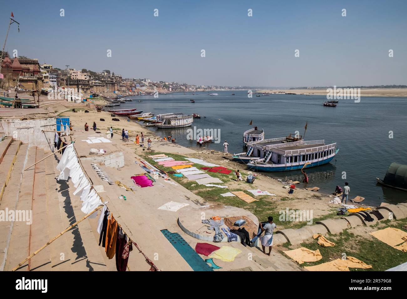 Varanasi landscape hi-res stock photography and images - Alamy