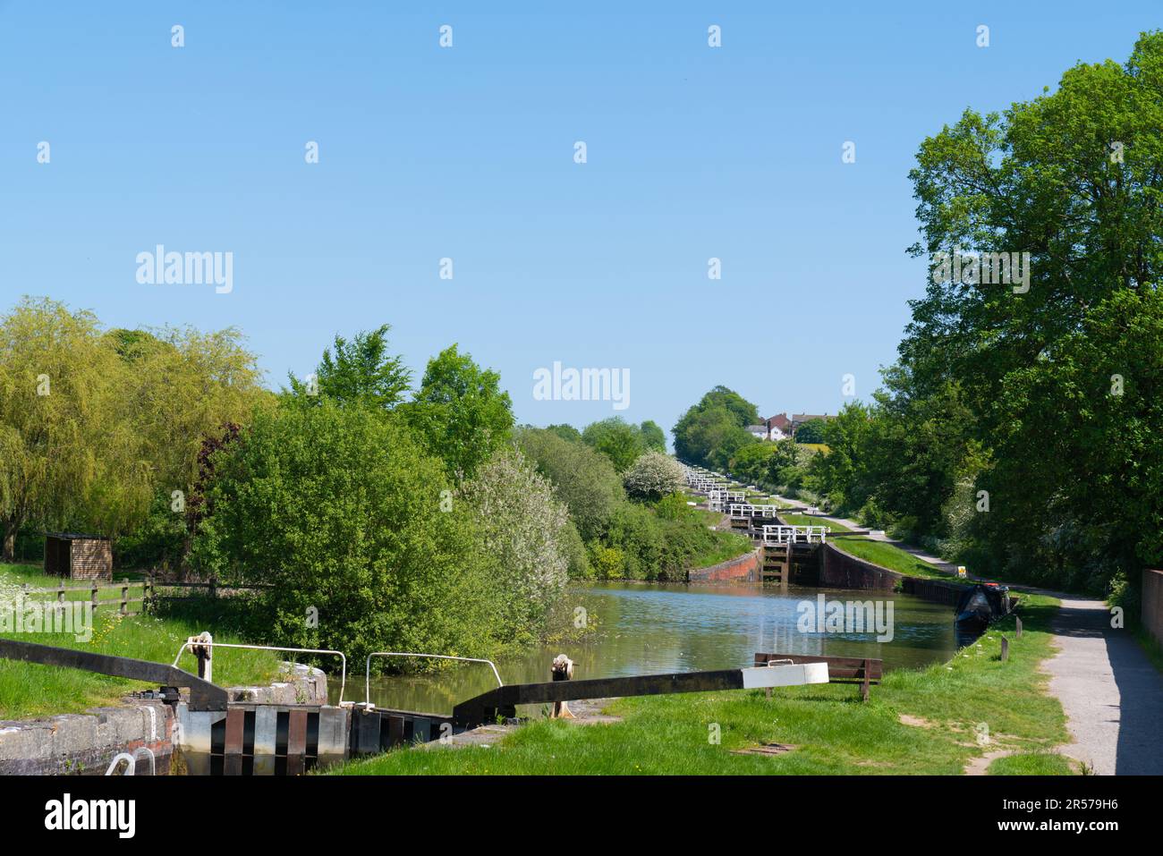 Multiple barges hi-res stock photography and images - Alamy
