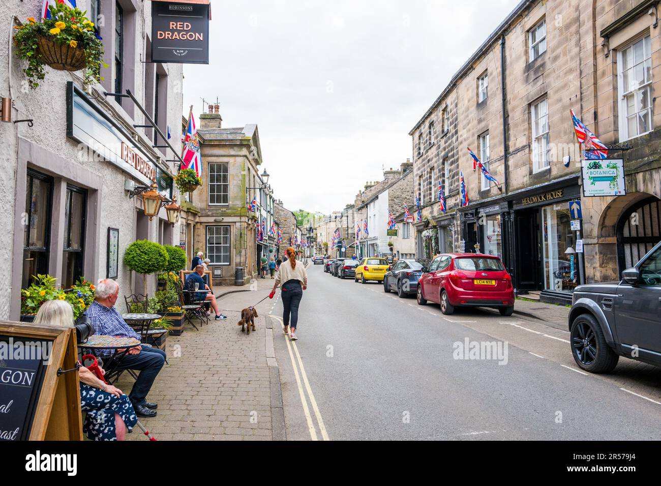 The Yorkshire historic market town of Kirkby Lonsdale Stock Photo - Alamy
