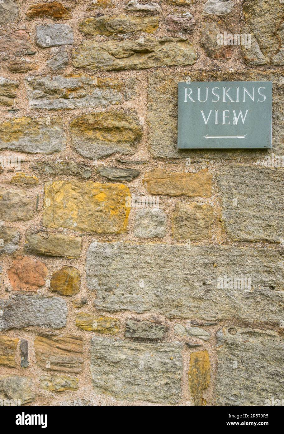Stone carved sign pointing to Ruskins View in the Yorkshire market town ...