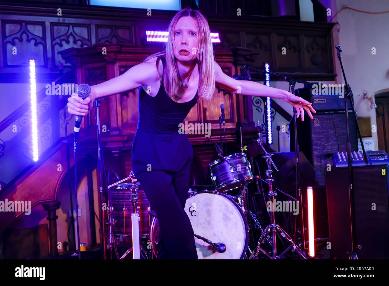 City of Brighton & Hove, East Sussex, UK. Alice Low performing at One ...