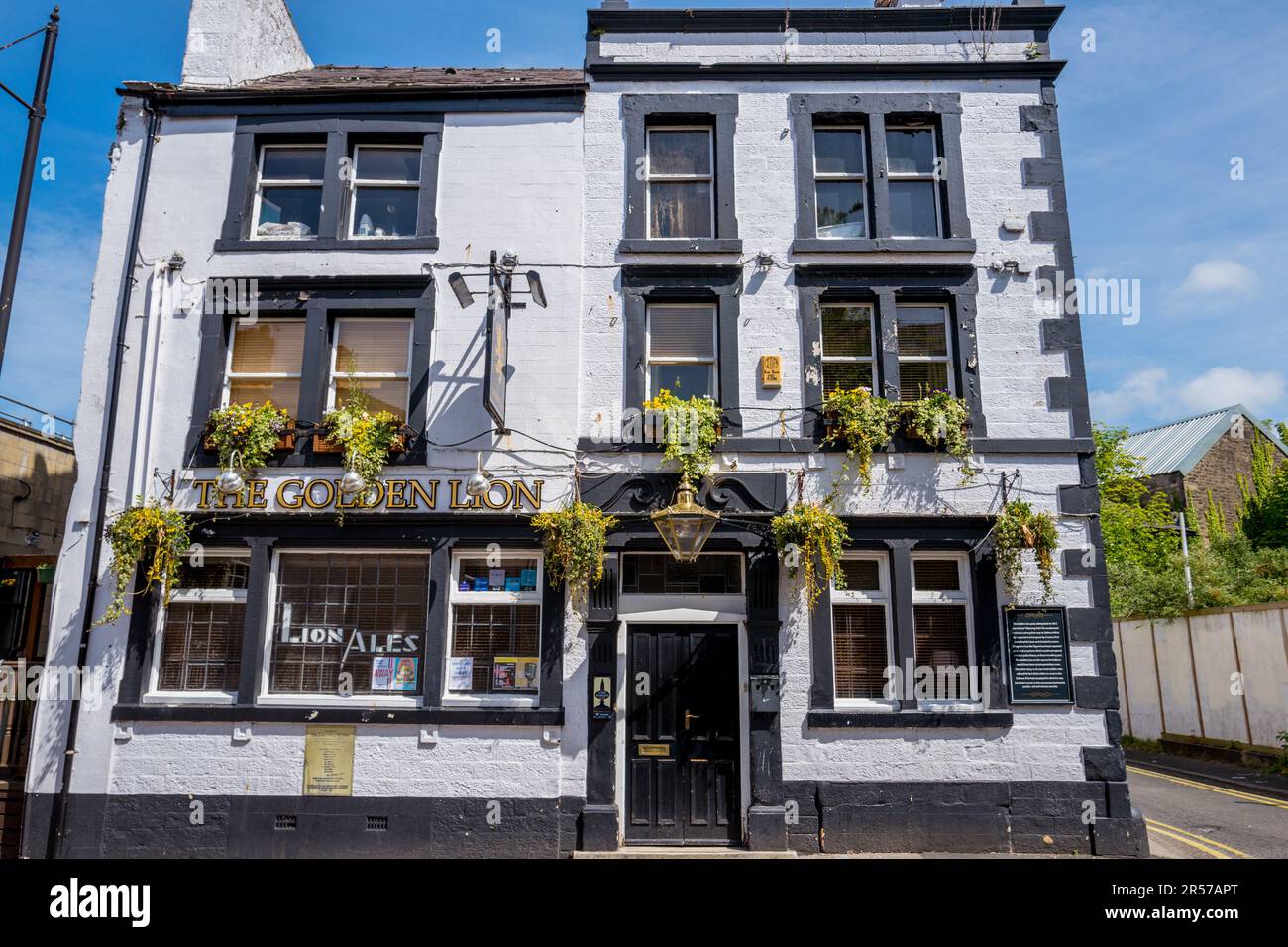The Golden Lion pub or public house in the city of lancaster Stock ...