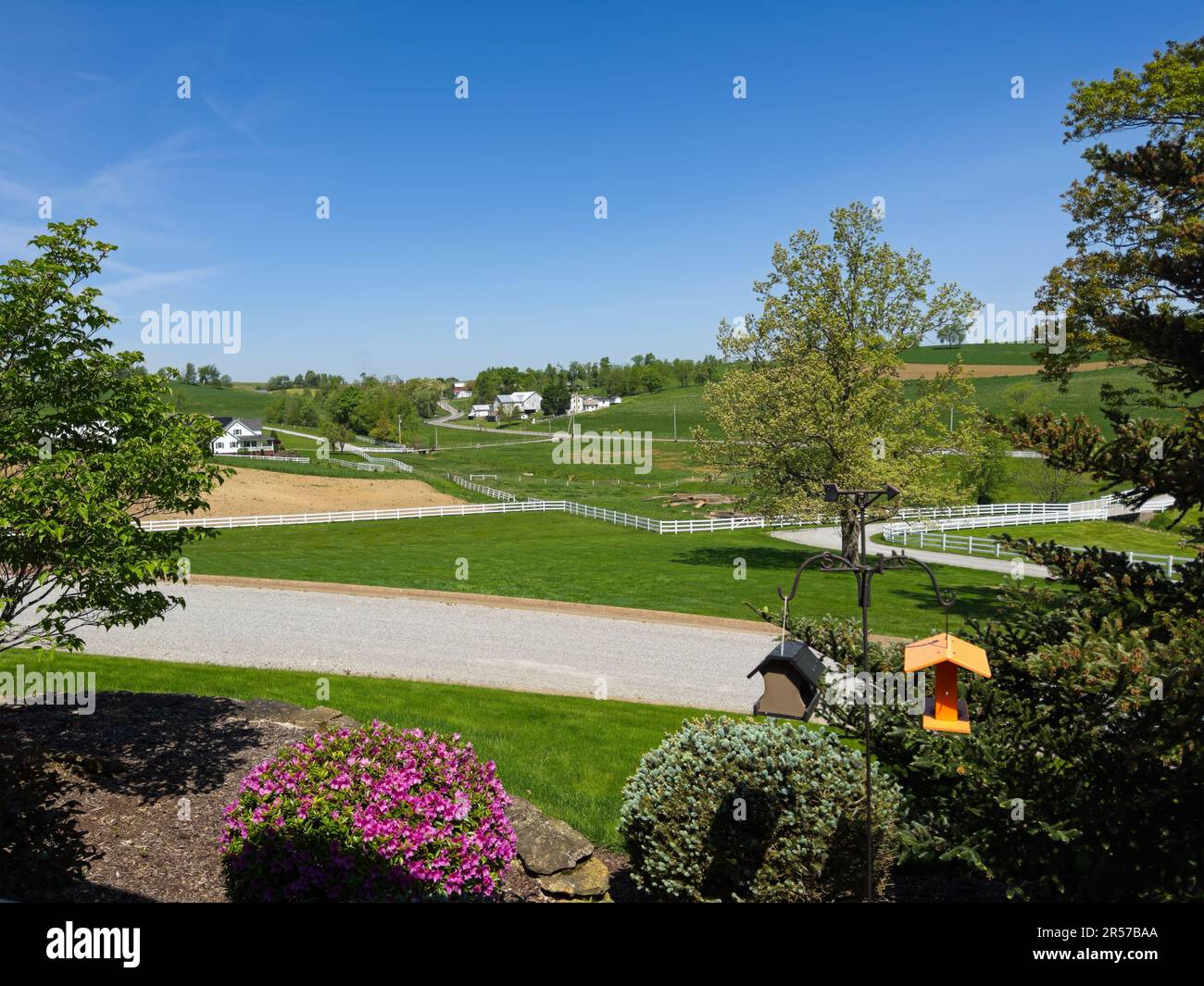 Amish farms hi-res stock photography and images - Alamy