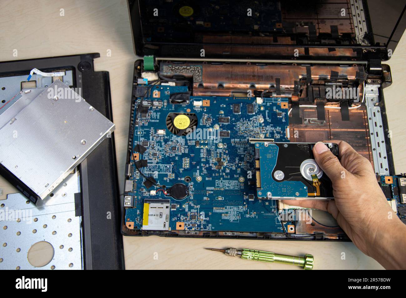 Auto repair work program hi-res stock photography and images - Alamy