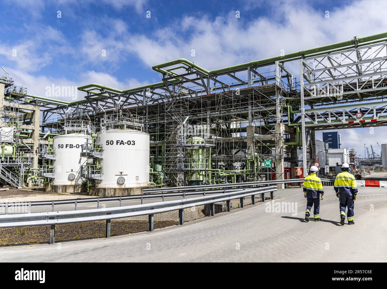 ROTTERDAM - Employees on the site of the Neste refinery on the ...