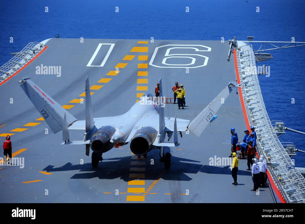 Shenyang j 15 hi-res stock photography and images - Alamy
