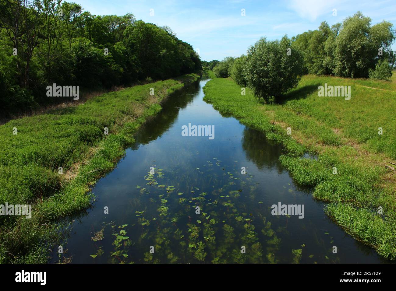 Lazy river hi-res stock photography and images - Alamy