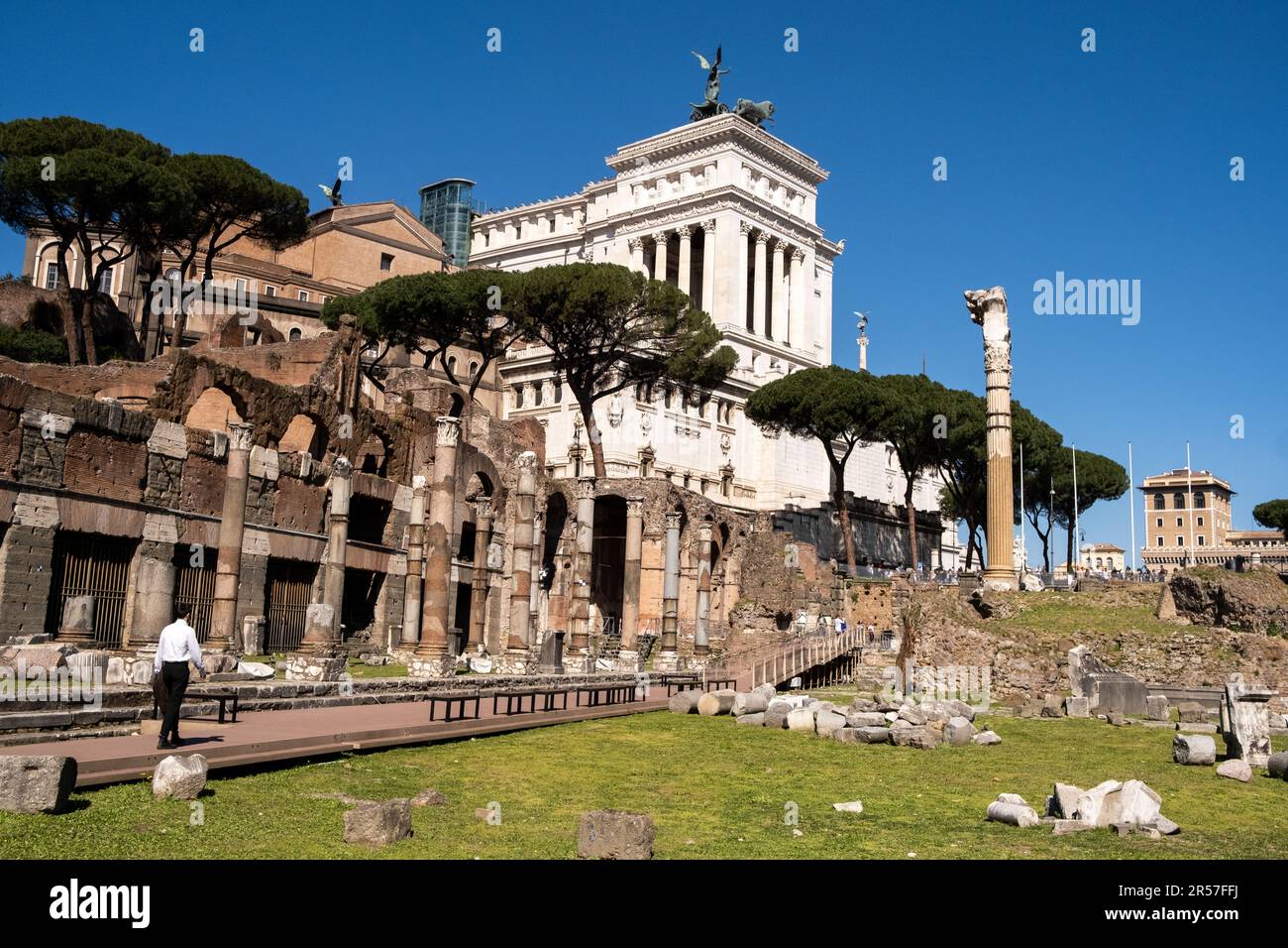 Italy, Roma, 2022-04-14. Tourism through the city of Rome, the Italian ...