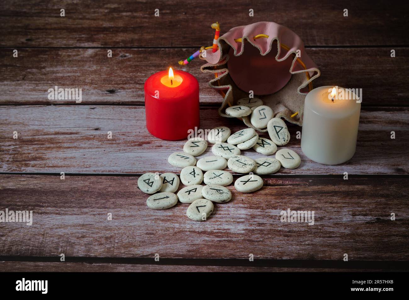 Viking table hi-res stock photography and images - Alamy