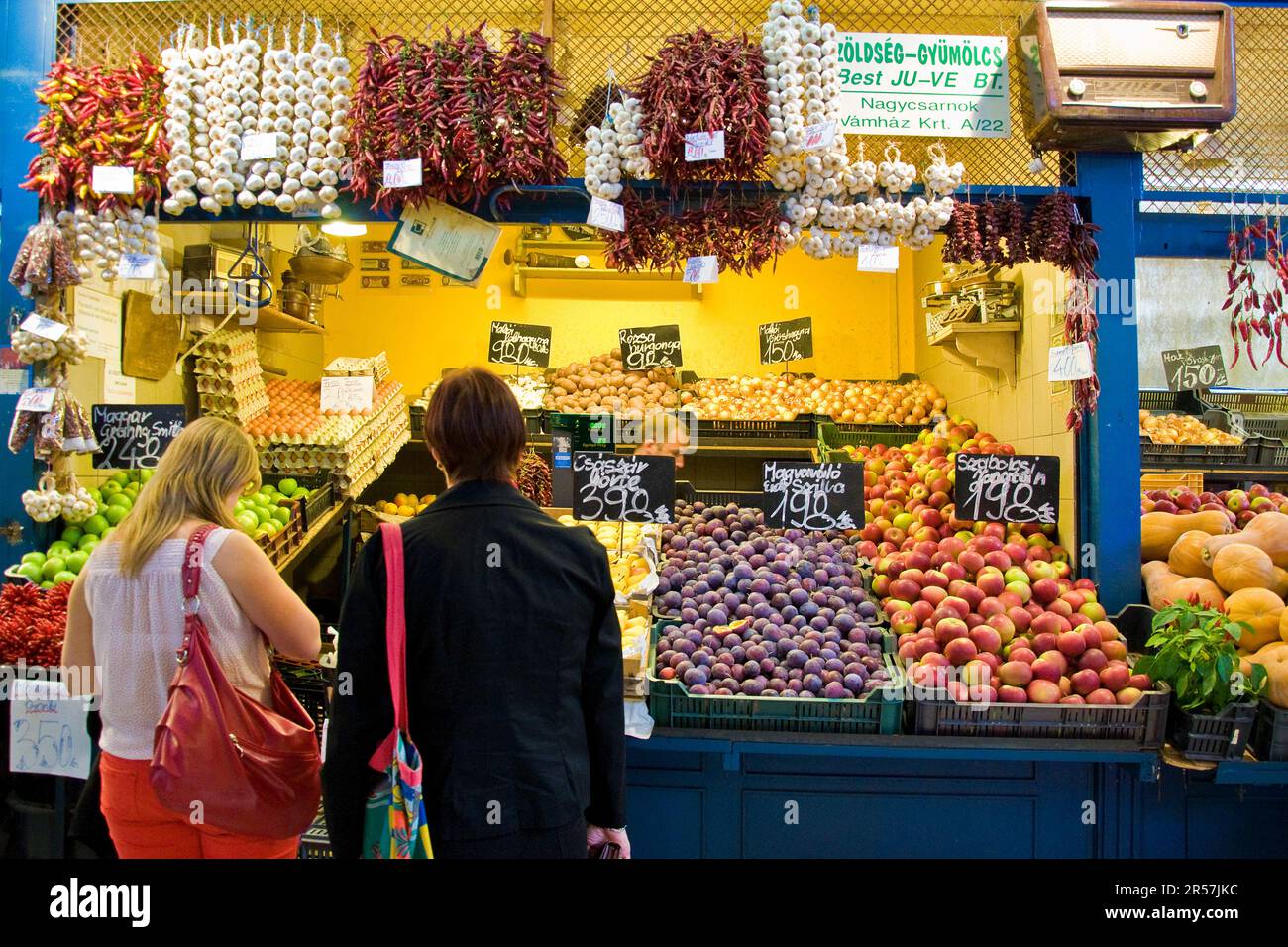 Hungary. Budapest. central market Stock Photo - Alamy