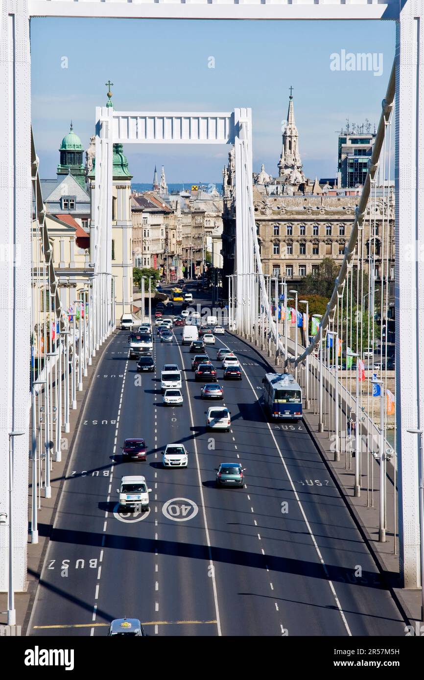 Elizabeth bridge budapest hi-res stock photography and images - Alamy