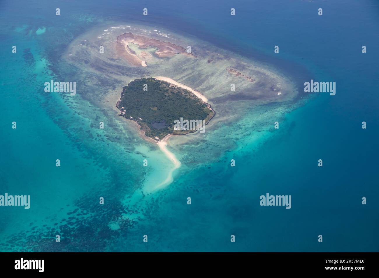 Island viewed from drone tropical hi-res stock photography and images ...