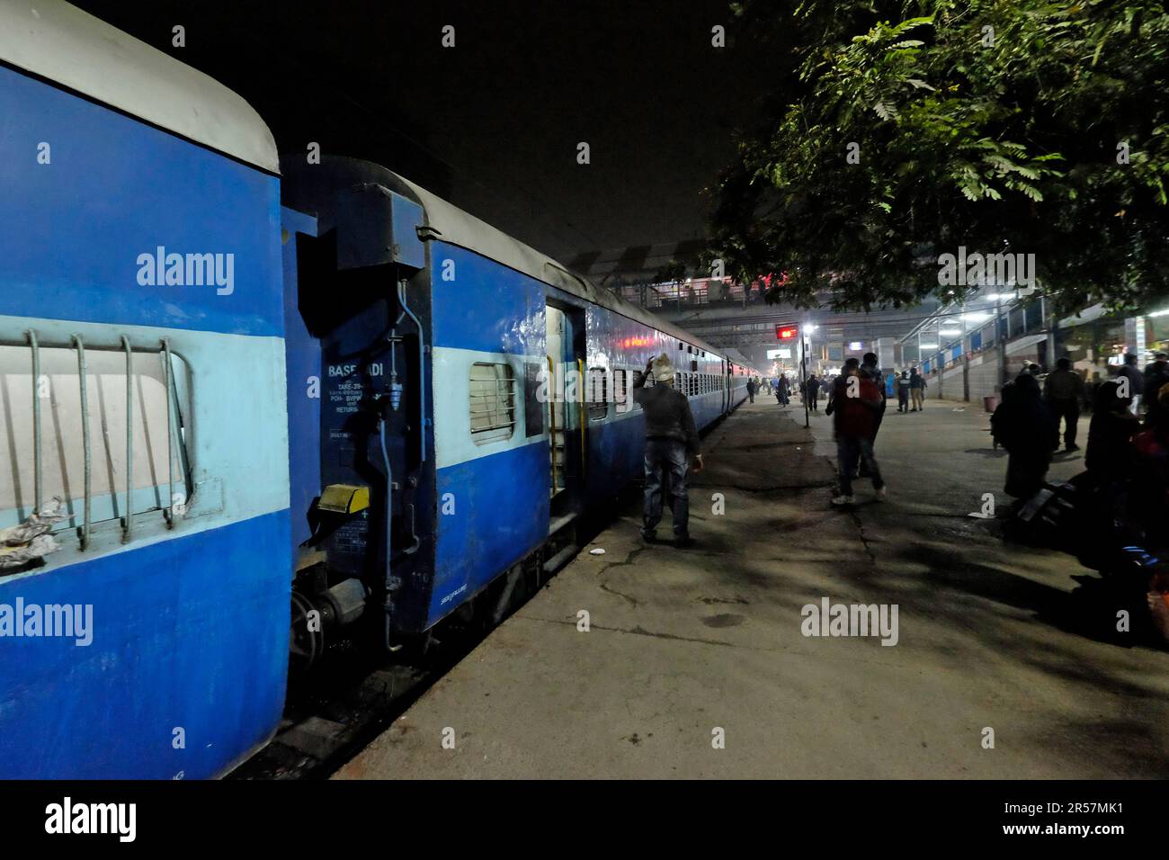 India. Varanasi. railway station Stock Photo - Alamy