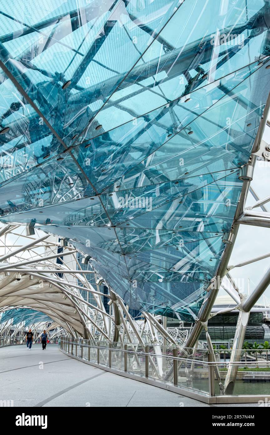 The Helix Bridge in Singapore Stock Photo - Alamy