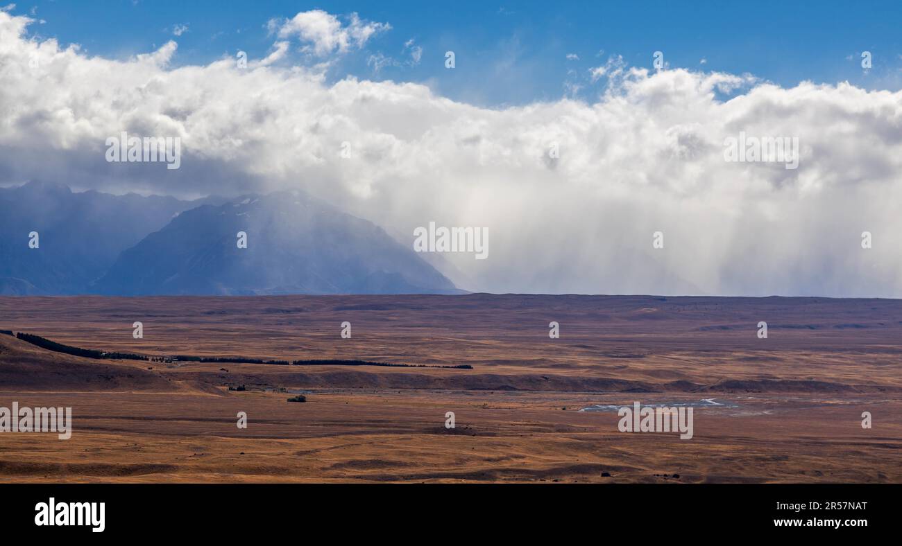 Canadian plains river hi-res stock photography and images - Alamy