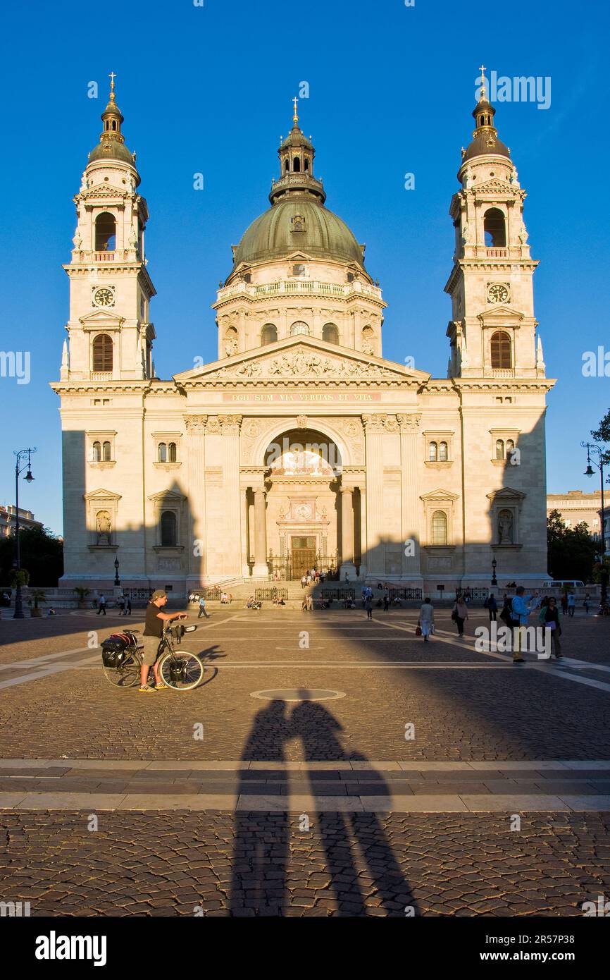 Hungary. Budapest. St Stephen's basilica Stock Photo - Alamy