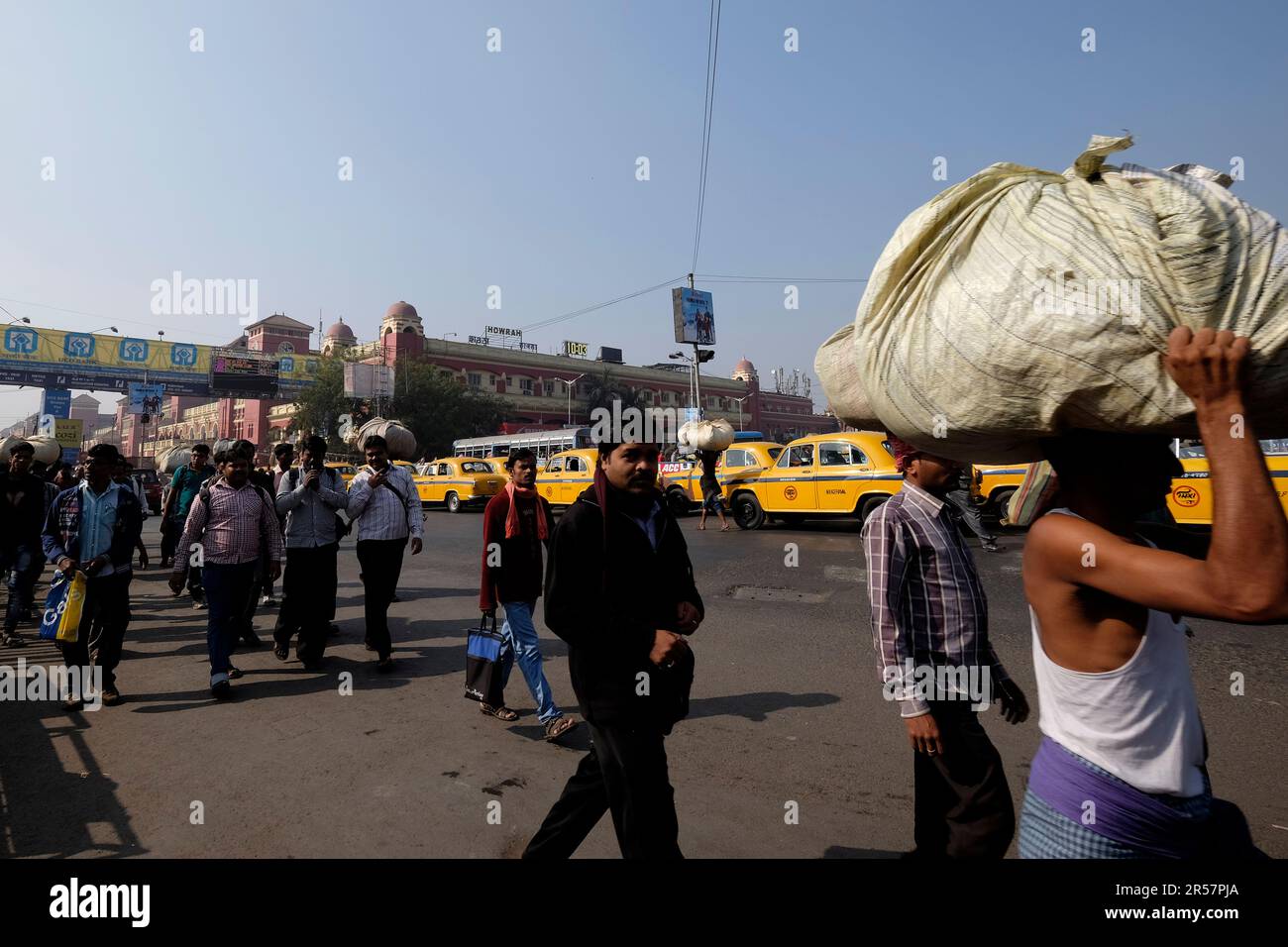 India. Kolkata. daily life Stock Photo - Alamy