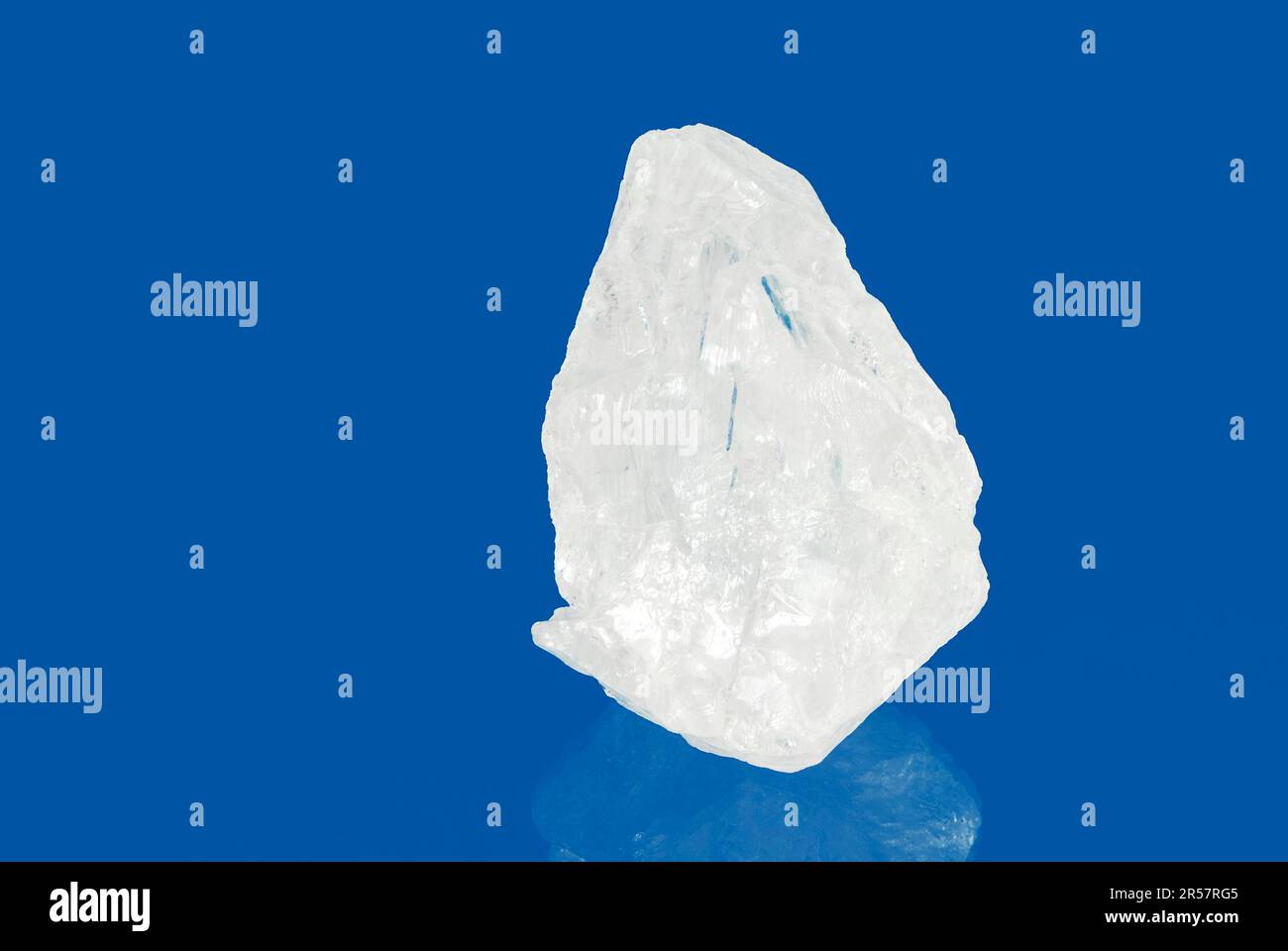 Crystal gemstone detail hi-res stock photography and images - Alamy