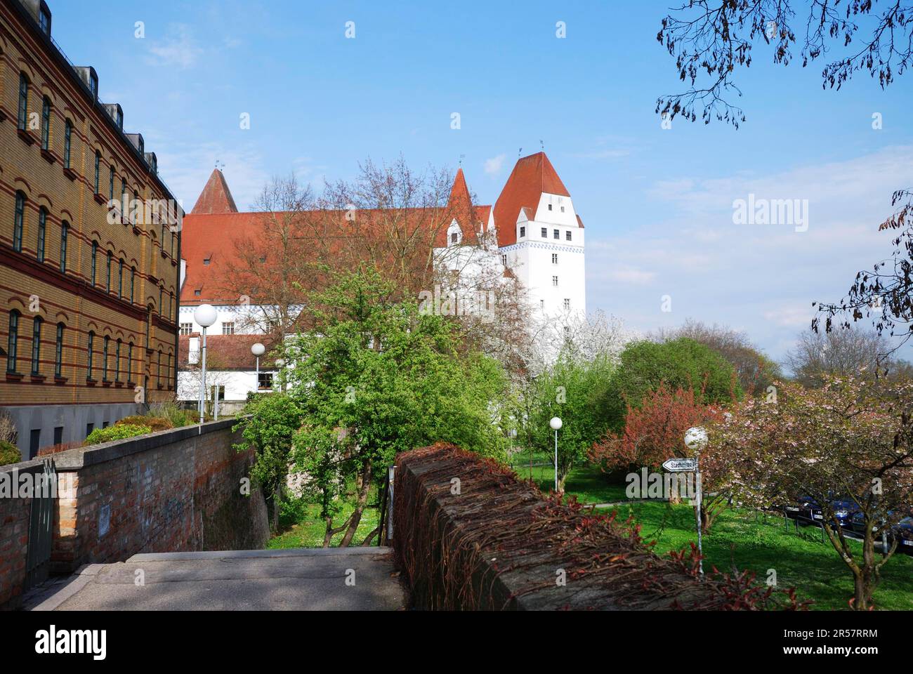 Neus schloss hi-res stock photography and images - Alamy