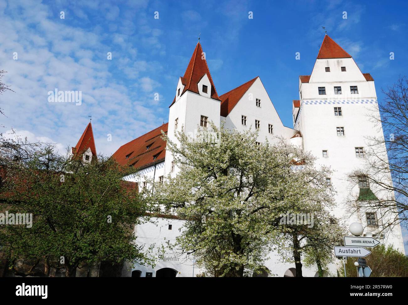 Neus museum hi-res stock photography and images - Alamy