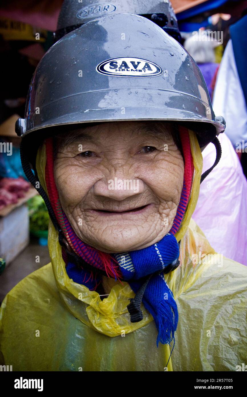 Vietnamese helmet hi-res stock photography and images - Alamy