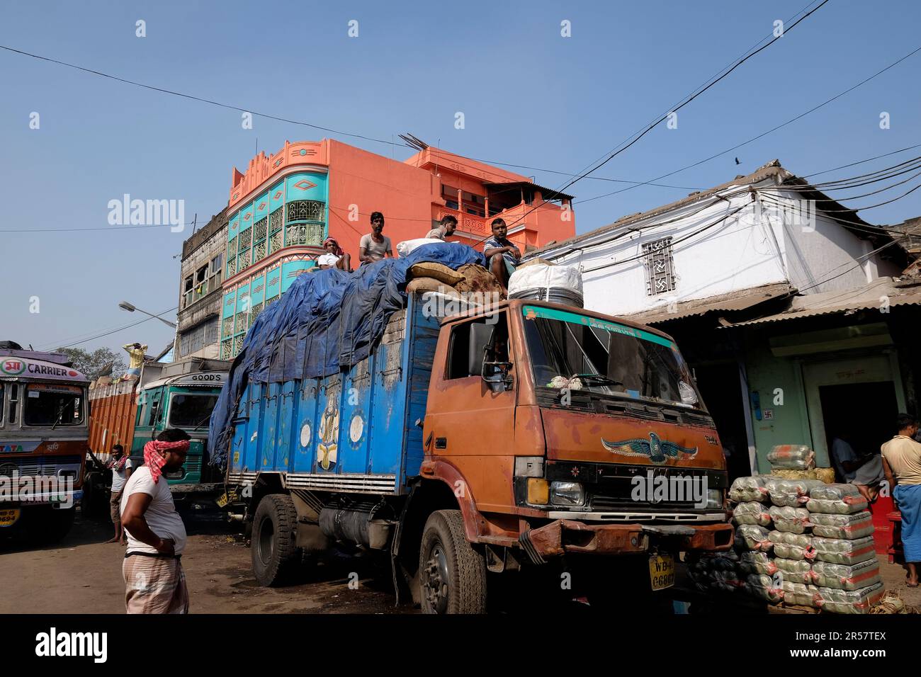 India. Kolkata. daily life Stock Photo - Alamy