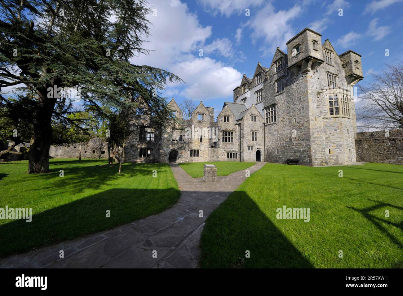 Donegal castle hi-res stock photography and images - Alamy