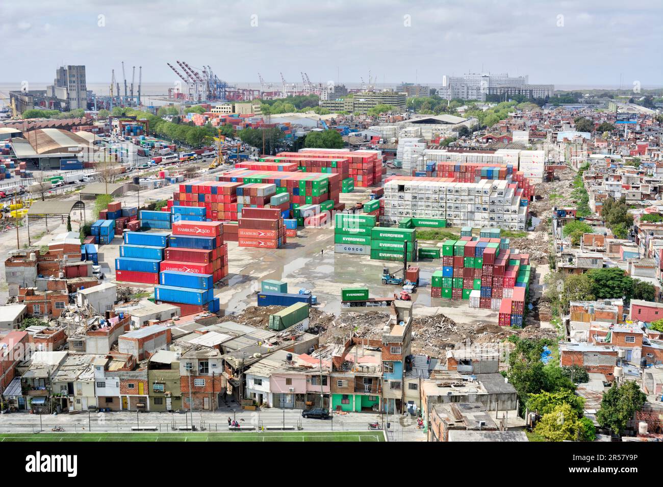 Panoramic aerial view of the most criminal area in Buenos Aires - La ...