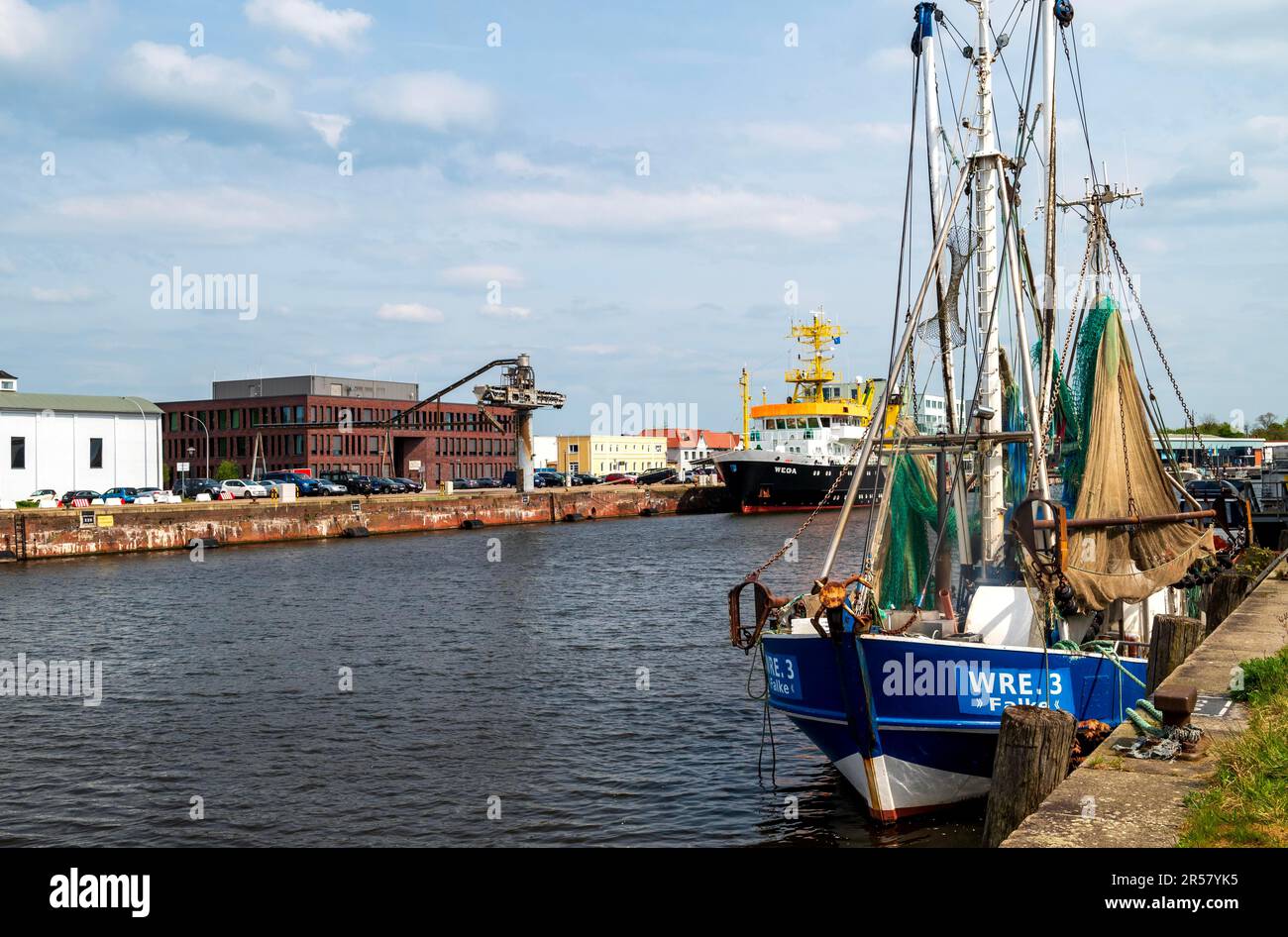 Federal maritime and hydrographic agency hi-res stock photography and ...
