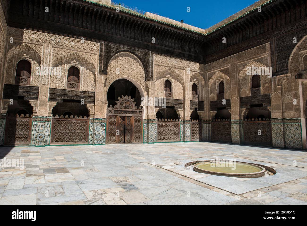 Medersa architecture hi-res stock photography and images - Alamy