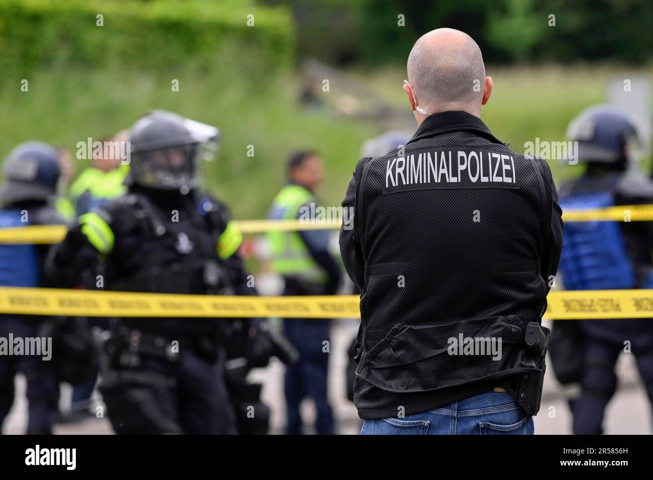 Criminal Investigation Department lettering Stock Photo - Alamy