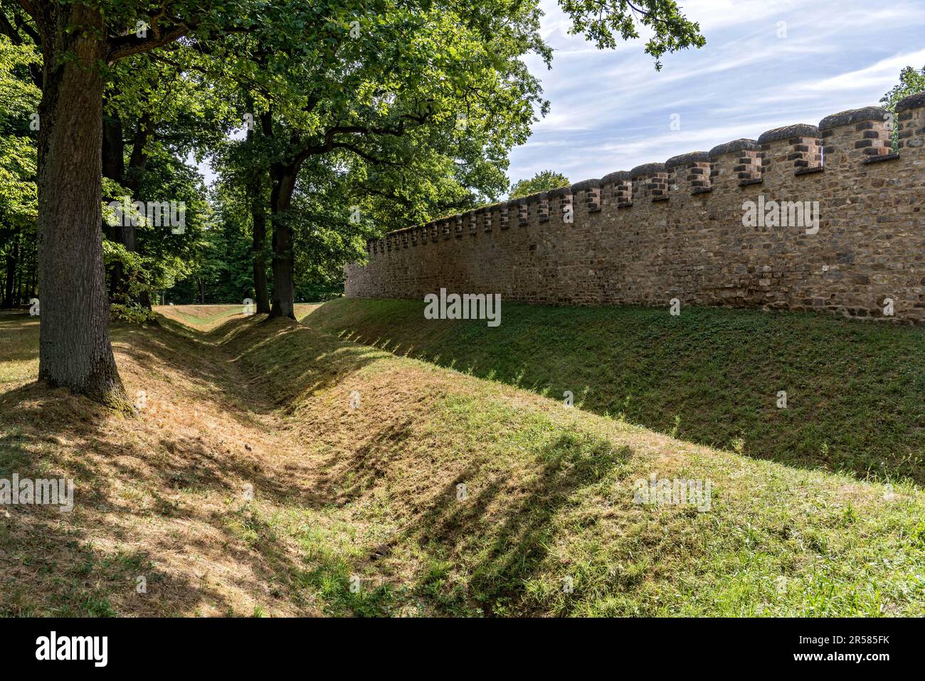 Fortified wall with battlements, redoubt, rampart, ditches, double ...