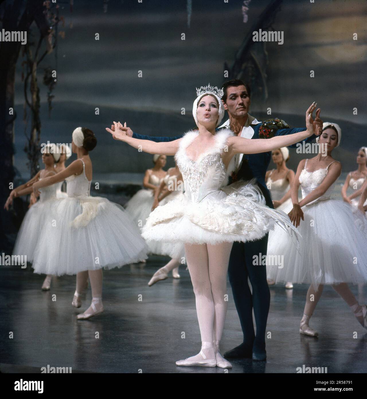 BARBRA STREISAND as Fanny Brice TOMMY RALL and Ballet Dancers in the ...