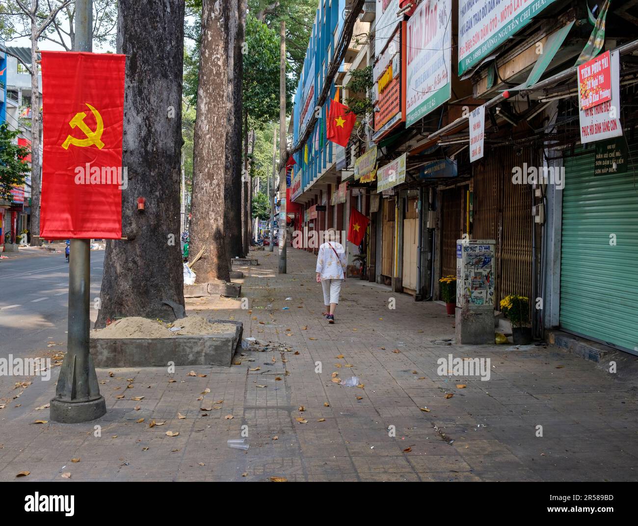 Saigon street scene hi-res stock photography and images - Alamy