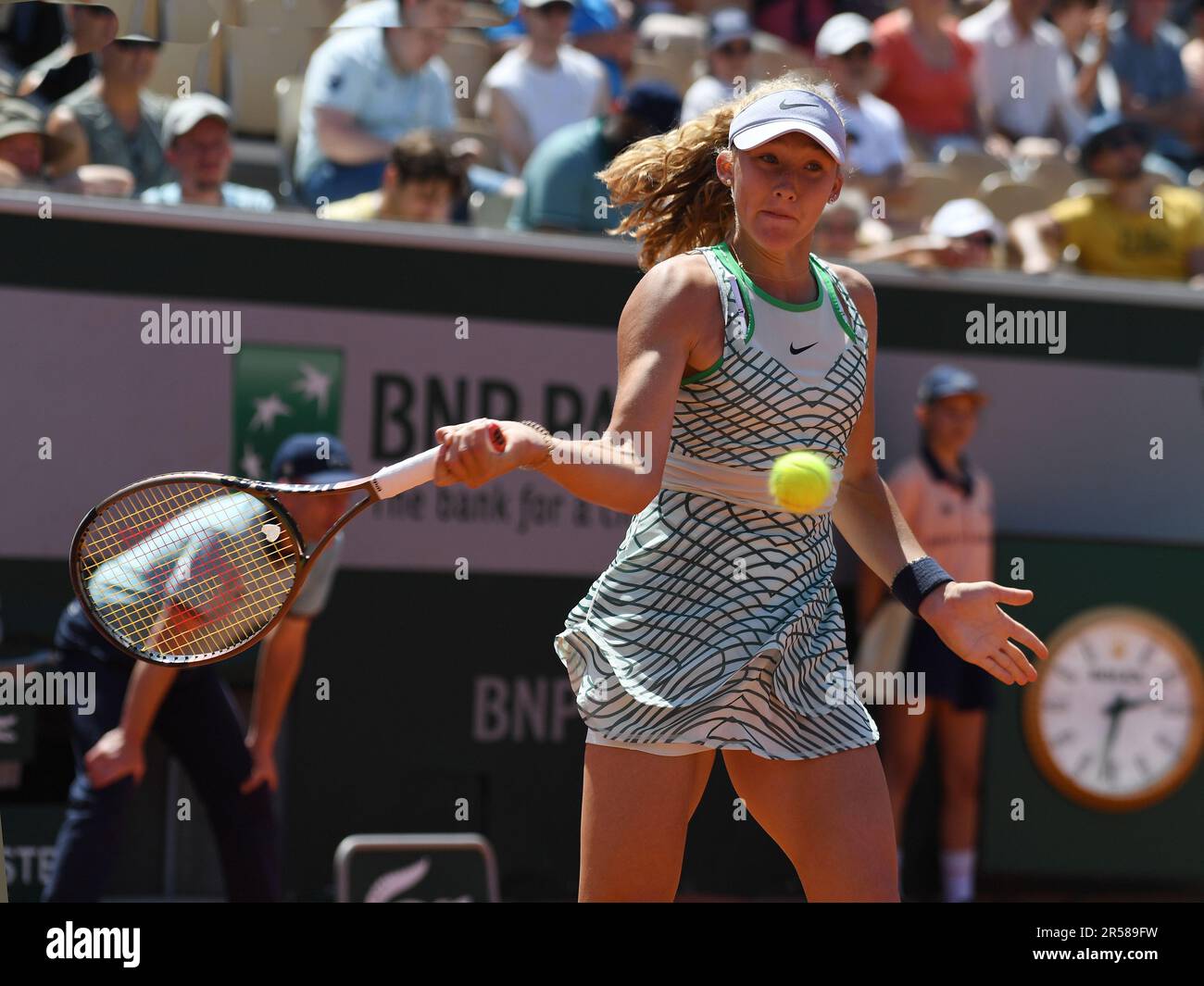 Mirra andreeva hi-res stock photography and images - Alamy