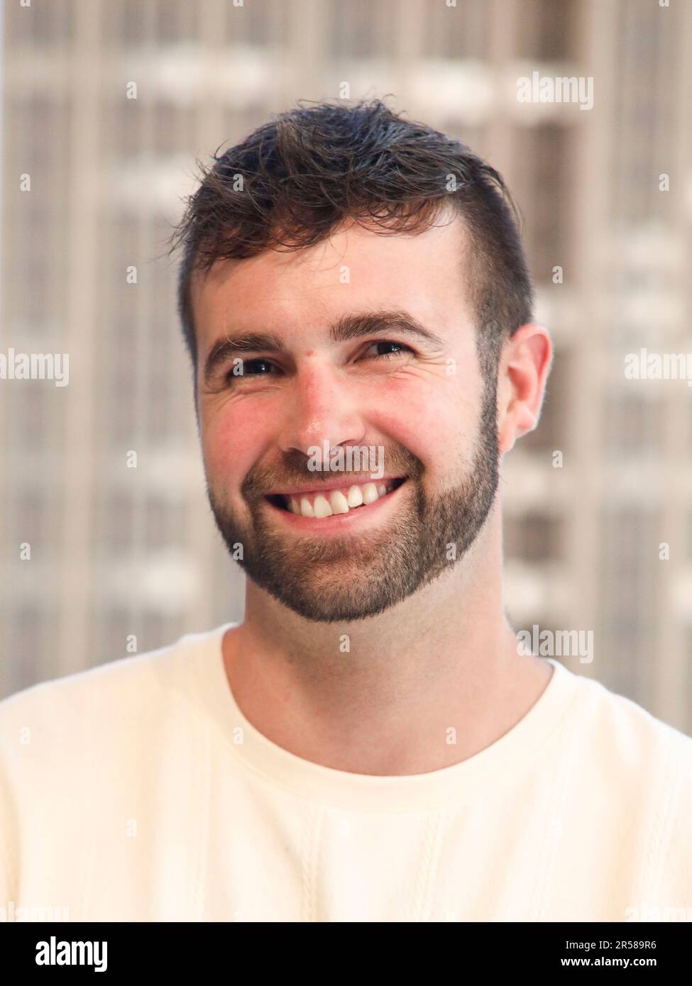 Ronald Gladden, star of Amazon Freevee's "Jury Duty", visits the Empire ...