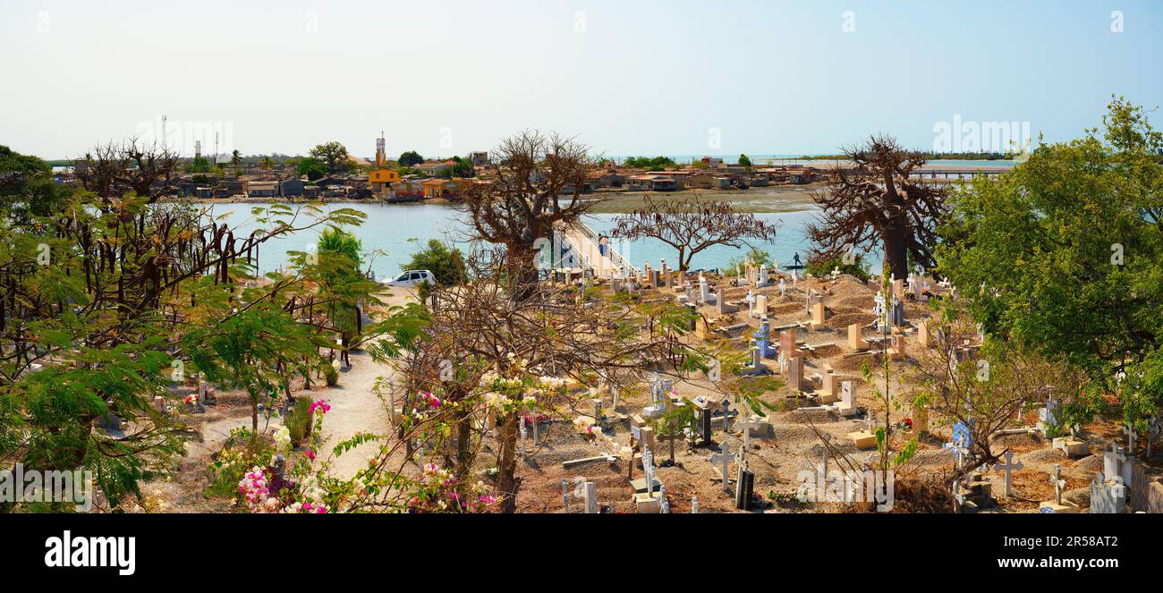 Fadiouth shell island cemetery in Senegal Stock Photo - Alamy