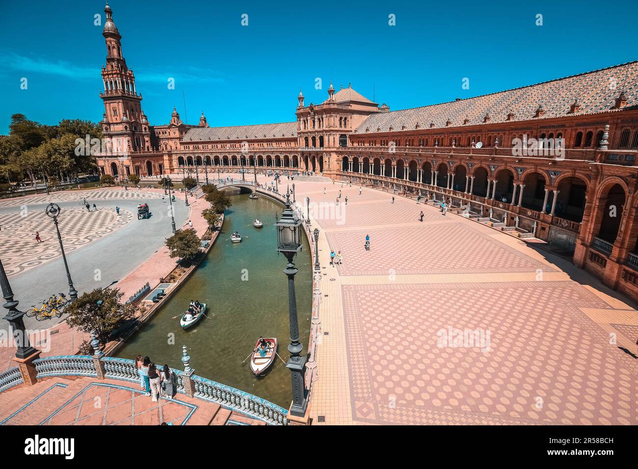 June 1, 2023: June 1, 2023 (Sevilla) View, ambience in the Plaza de ...