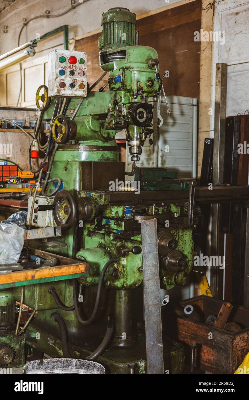 General plan of the workplace Milling machining Stock Photo - Alamy