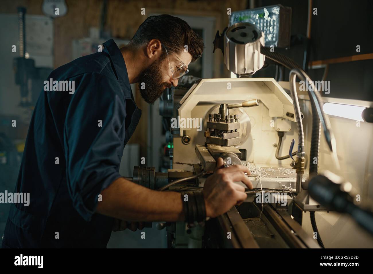 Lathe motor hi-res stock photography and images - Alamy