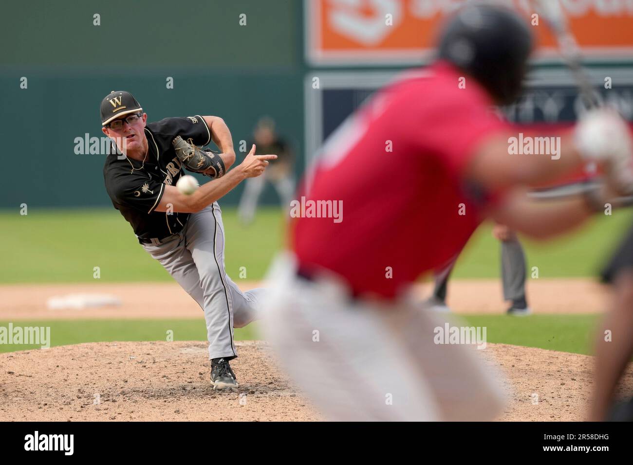 Sidearm pitcher Luke Stephens (19) of the Wofford Terriers delivers a ...