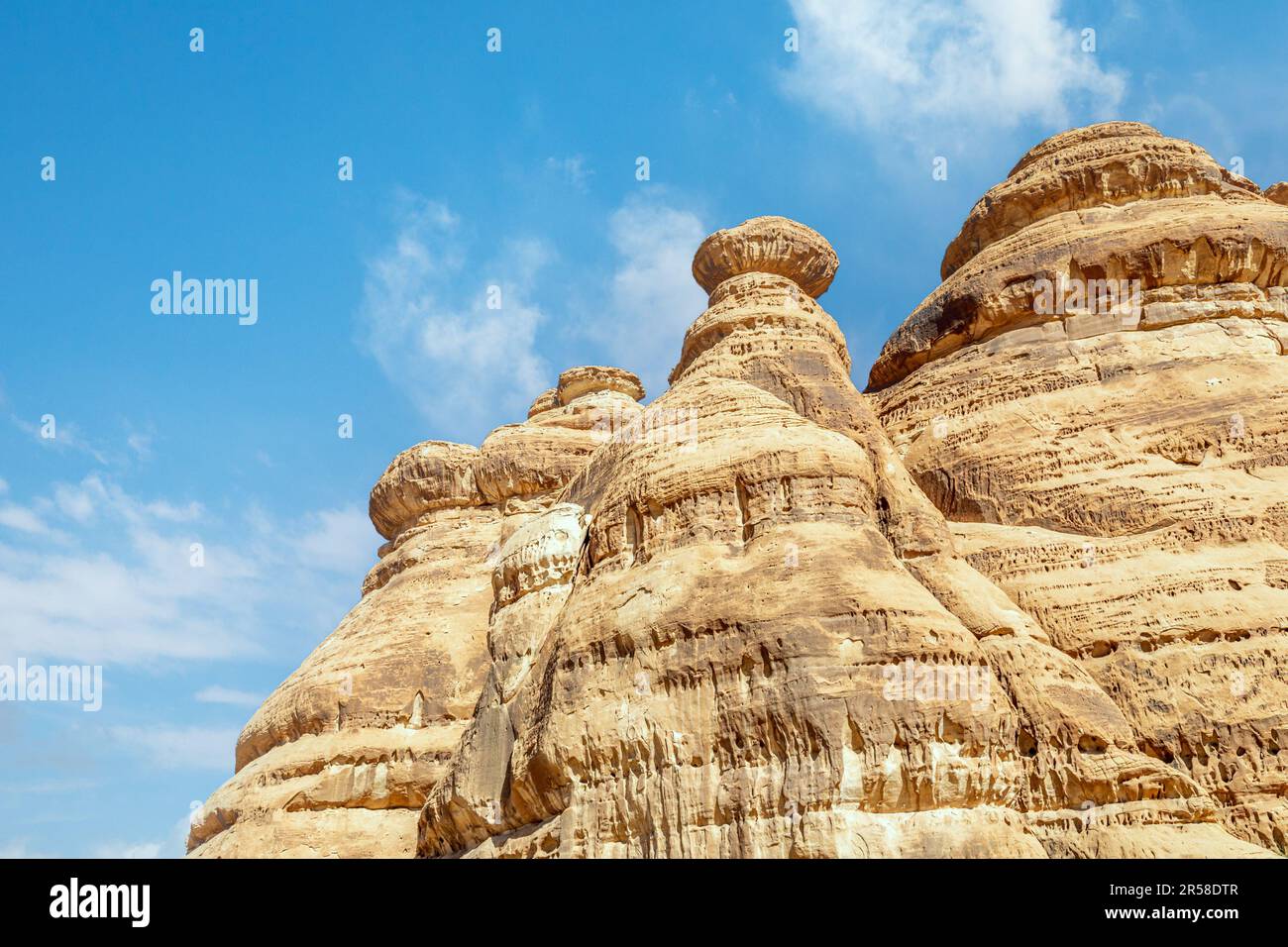 Arab cave hi-res stock photography and images - Alamy